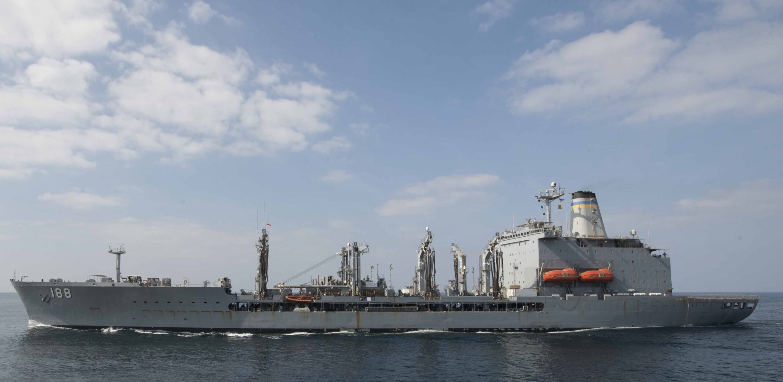 Amerykański tankowiec USNS Joshua Humphreys zawinął do gdyńskiego portu