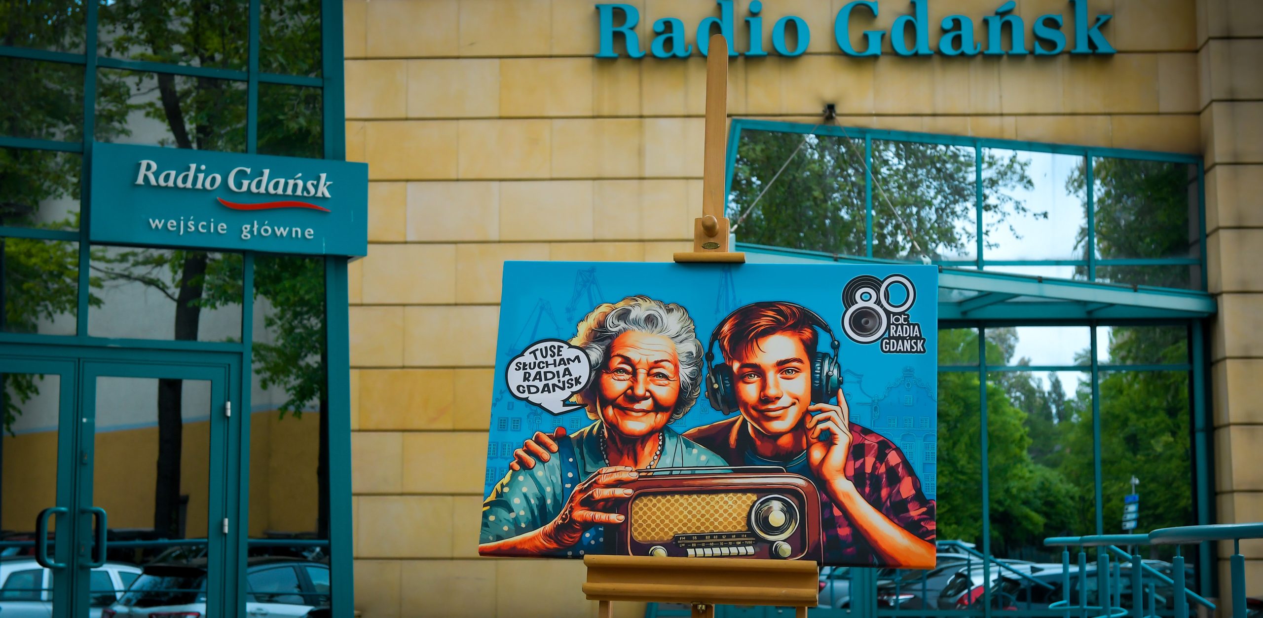 Tuse dla Radia Gdańsk. Projekt streetartowego artysty z okazji 80 ...