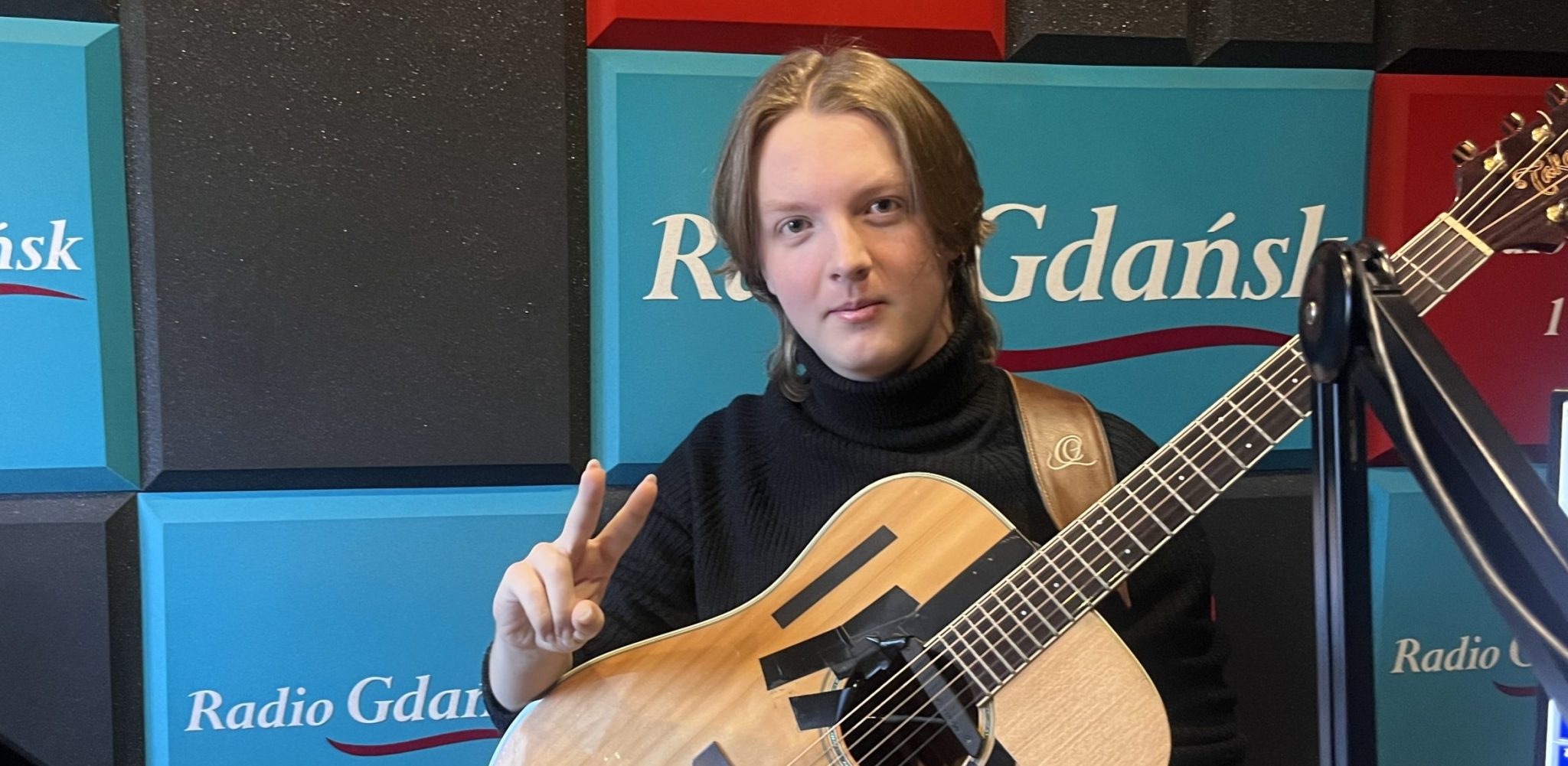 Gitara, która opowiada historie. Mistrz fingerstyle Bartek Karkocha i ...